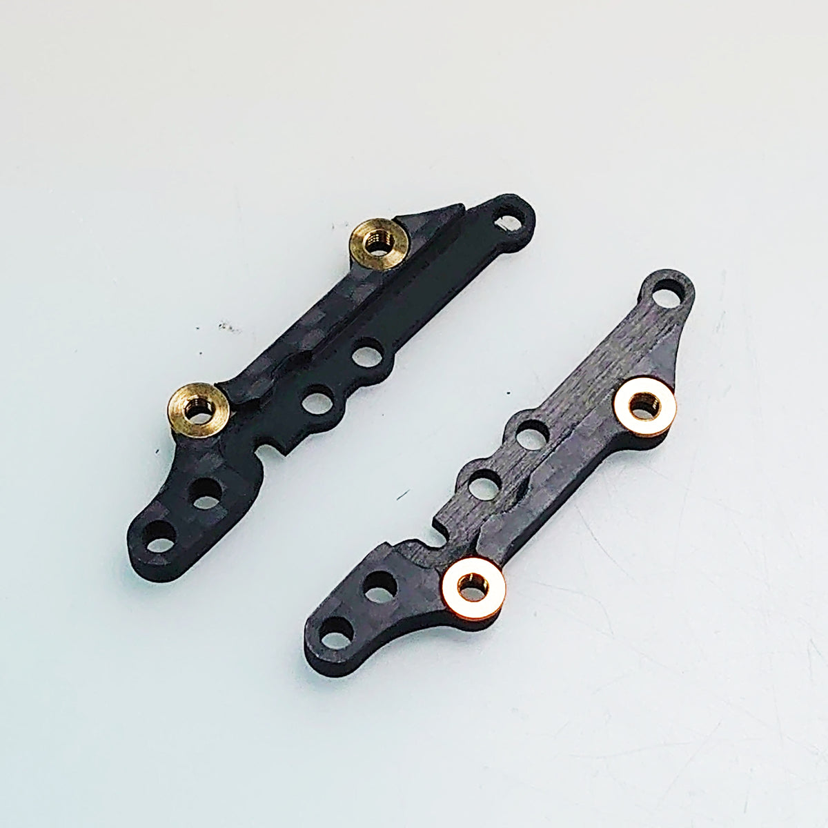 CF upper bulkhead link plate for TA08 V2 – H2 Racing Development